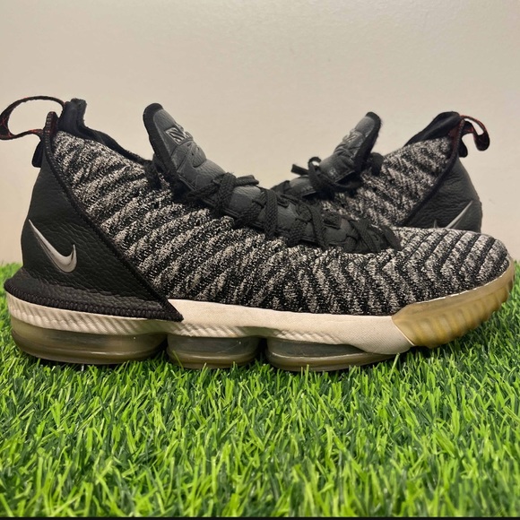 Nike | Shoes | Nike Lebron 6 Xvi Oreo Grey Black White | Poshmark